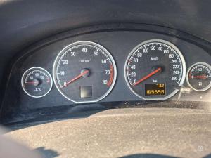 Grey Opel Vectra 2005 in Kaunas, with an engine capacity of 1.80 L and mileage of 166 thousand km for 1400 €, photo 9 on AUTOMOTO.COM.LV