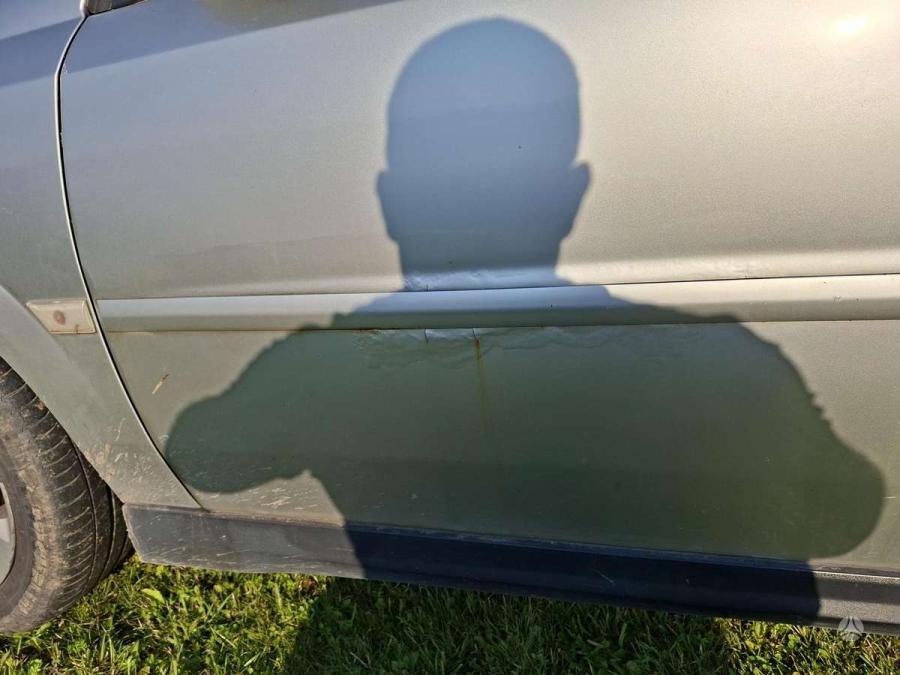 Grey Opel Vectra 2005 in Kaunas, with an engine capacity of 1.80 L and mileage of 166 thousand km for 1400 €, photo 13 on AUTOMOTO.COM.LV