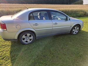 Grey Opel Vectra 2005 in Kaunas, with an engine capacity of 1.80 L and mileage of 166 thousand km for 1400 €, photo 16 on AUTOMOTO.COM.LV