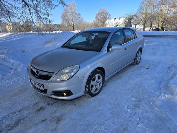 Pelēks Opel Vectra 2006 Radviliškis, ar dzinēja tilpumu 1.90 L un nobraukumu 369 tūkst. km par 1380 €, foto 1 vietnē AUTOMOTO.COM.LV