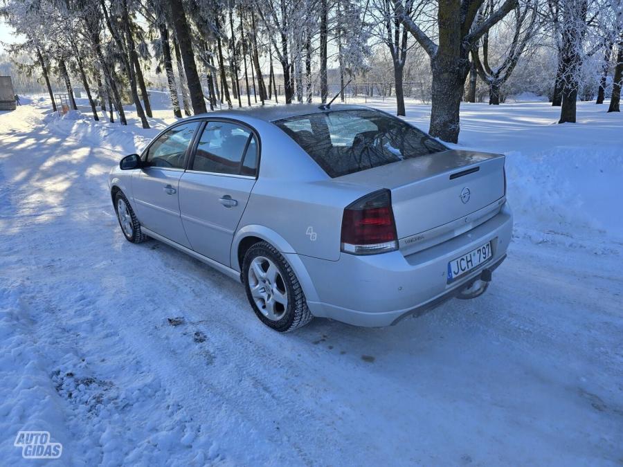 Pelēks Opel Vectra 2006 Radviliškis, ar dzinēja tilpumu 1.90 L un nobraukumu 369 tūkst. km par 1380 €, foto 4 vietnē AUTOMOTO.COM.LV