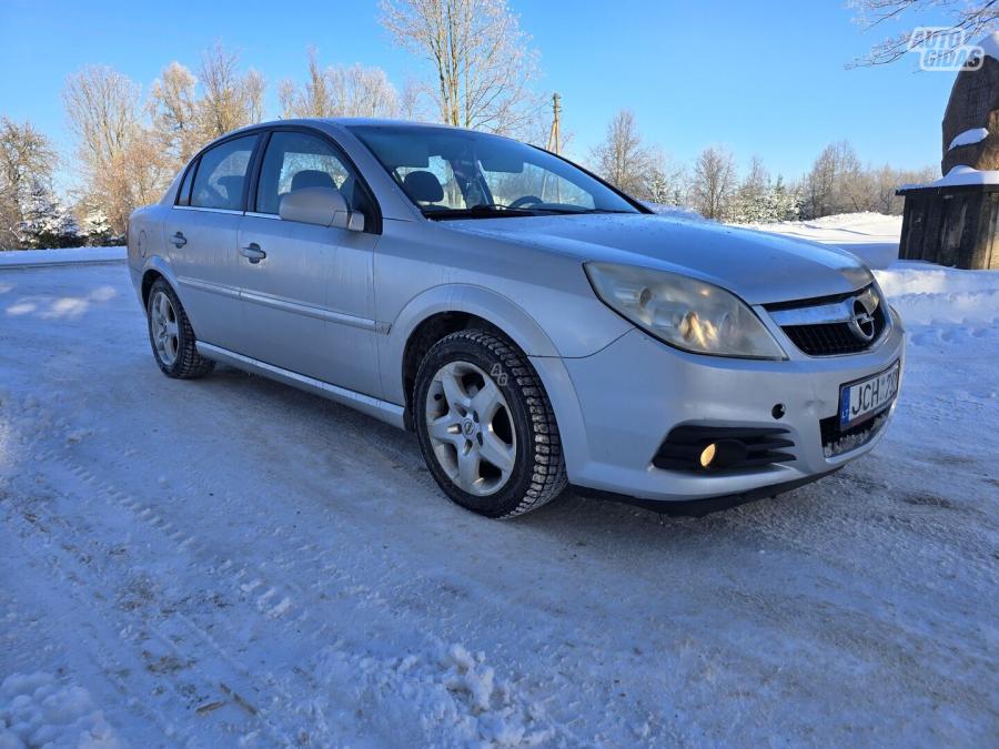 Pelēks Opel Vectra 2006 Radviliškis, ar dzinēja tilpumu 1.90 L un nobraukumu 369 tūkst. km par 1380 €, foto 5 vietnē AUTOMOTO.COM.LV