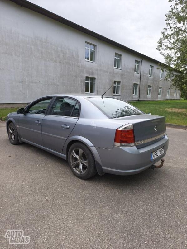 Pelēks Opel Vectra 2006 Pagėgiai, ar dzinēja tilpumu 1.90 L un nobraukumu 167 tūkst. km par 1550 €, foto 3 vietnē AUTOMOTO.COM.LV