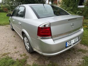 Серый Опель Вектра 2006 в Добеле, объемом двигателя 1.90 л и пробегом 295 тыс. км за 1350 €, фото 4 на AUTOMOTO.COM.LV
