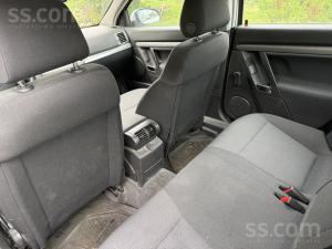Серый Опель Вектра 2006 в Добеле, объемом двигателя 1.90 л и пробегом 295 тыс. км за 1350 €, фото 9 на AUTOMOTO.COM.LV