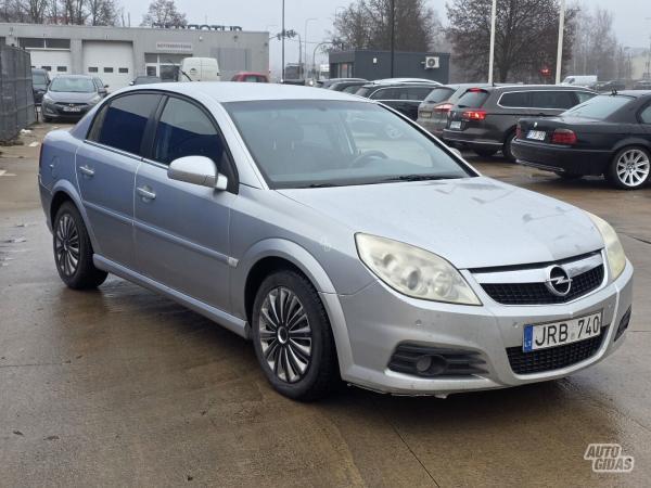 Pelēks Opel Vectra 2007 Šauļi, ar dzinēja tilpumu 1.90 L un nobraukumu 330 tūkst. km par 650 €, foto 4 vietnē AUTOMOTO.COM.LV