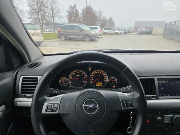 Pelēks Opel Vectra 2007 Šauļi, ar dzinēja tilpumu 1.90 L un nobraukumu 330 tūkst. km par 650 €, foto 10 vietnē AUTOMOTO.COM.LV