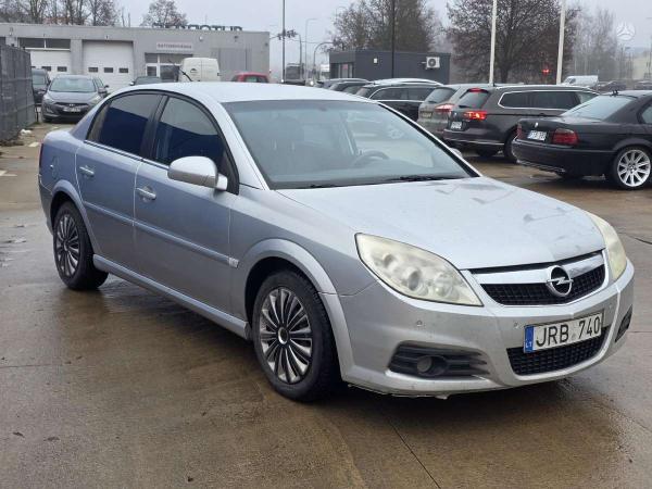 Pelēks Opel Vectra 2007 Šauļi, ar dzinēja tilpumu 1.90 L un nobraukumu 310 tūkst. km par 600 €, foto 4 vietnē AUTOMOTO.COM.LV