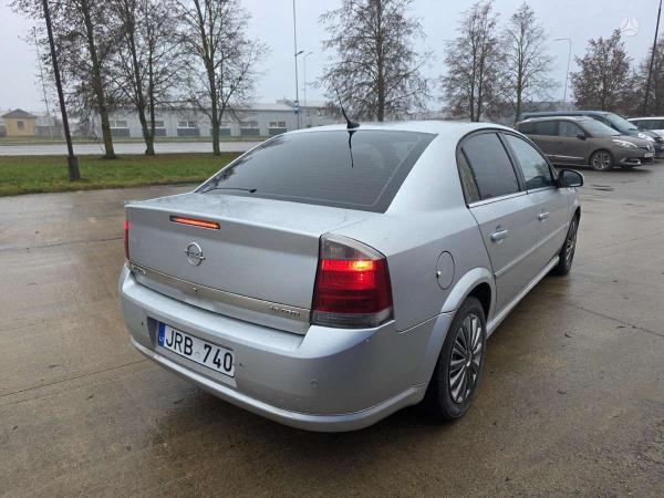 Pelēks Opel Vectra 2007 Šauļi, ar dzinēja tilpumu 1.90 L un nobraukumu 310 tūkst. km par 600 €, foto 6 vietnē AUTOMOTO.COM.LV