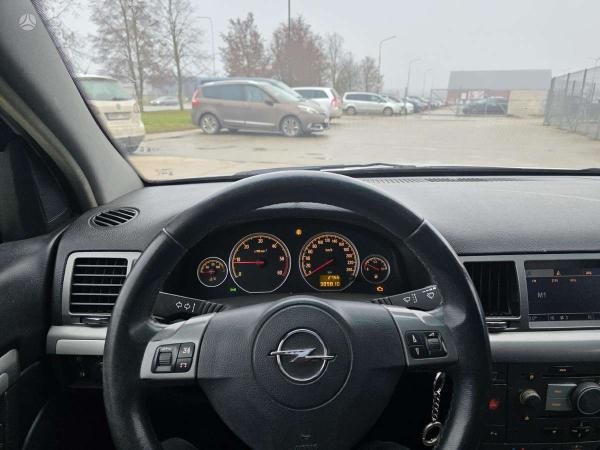 Pelēks Opel Vectra 2007 Šauļi, ar dzinēja tilpumu 1.90 L un nobraukumu 310 tūkst. km par 600 €, foto 10 vietnē AUTOMOTO.COM.LV