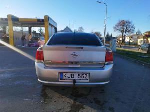 Grey Opel Vectra 2007 in Panevezys, with an engine capacity of 2.20 L and mileage of 223 thousand km for 650 €, photo 6 on AUTOMOTO.COM.LV