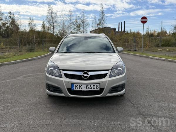 Pelēks Opel Vectra 2007 Liepāja, ar dzinēja tilpumu 1.90 L un nobraukumu 305 tūkst. km par 1050 €, foto 3 vietnē AUTOMOTO.COM.LV