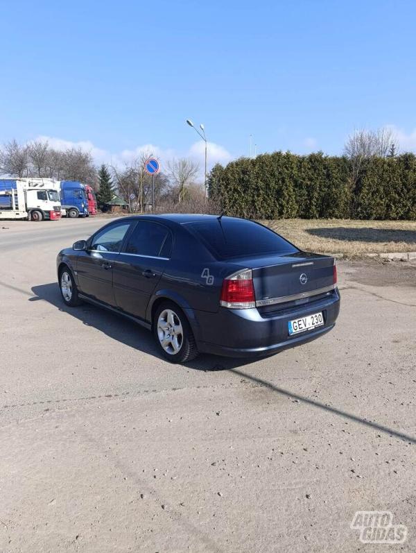 Pelēks Opel Vectra 2008 Kauņa, ar dzinēja tilpumu 1.80 L un nobraukumu 247 tūkst. km par 1600 €, foto 4 vietnē AUTOMOTO.COM.LV