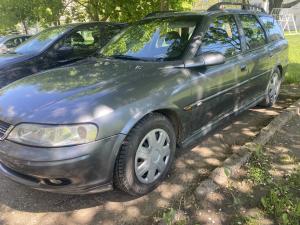 Серый Опель Вектра 2001 в Каунас, объемом двигателя 2.00 л и пробегом 276 тыс. км за 300 €, фото  на AUTOMOTO.COM.LV