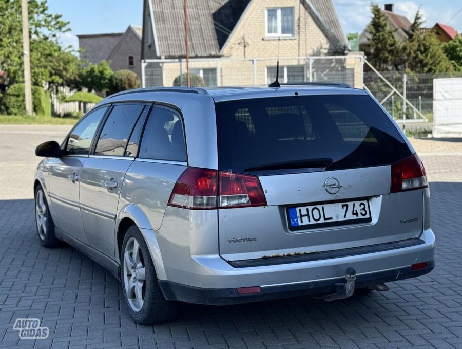 Pelēks Opel Vectra 2003 Radviliškis, ar dzinēja tilpumu 3.00 L un nobraukumu 258 tūkst. km par 995 €, foto 6 vietnē AUTOMOTO.COM.LV