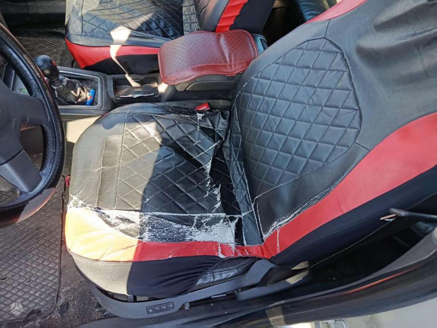 Pelēks Opel Vectra 2003 Marijampole, ar dzinēja tilpumu 2.17 L un nobraukumu 426 tūkst. km par 500 €, foto 13 vietnē AUTOMOTO.COM.LV
