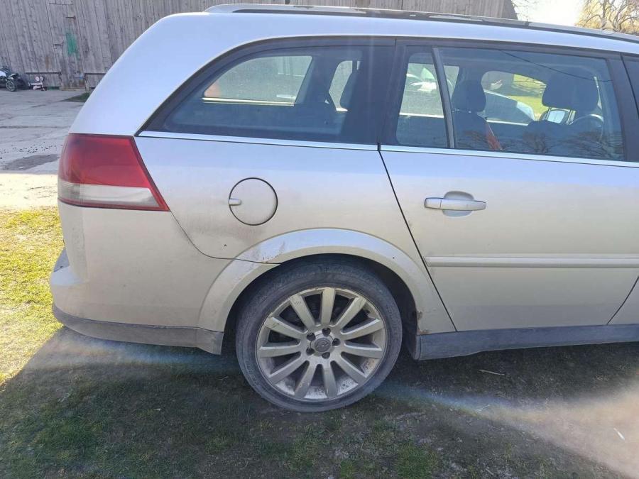 Pelēks Opel Vectra 2003 Marijampole, ar dzinēja tilpumu 2.17 L un nobraukumu 426 tūkst. km par 500 €, foto 20 vietnē AUTOMOTO.COM.LV