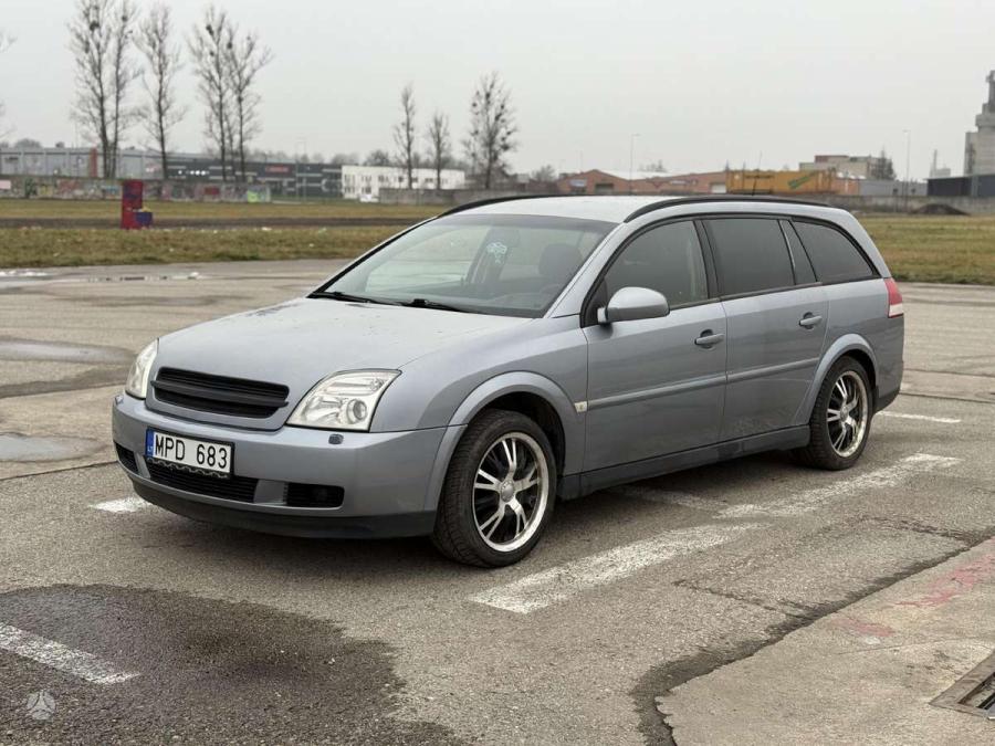 Pelēks Opel Vectra 2004 Kauņa, ar dzinēja tilpumu 1.80 L un nobraukumu 341 tūkst. km par 1350 €, foto 1 vietnē AUTOMOTO.COM.LV