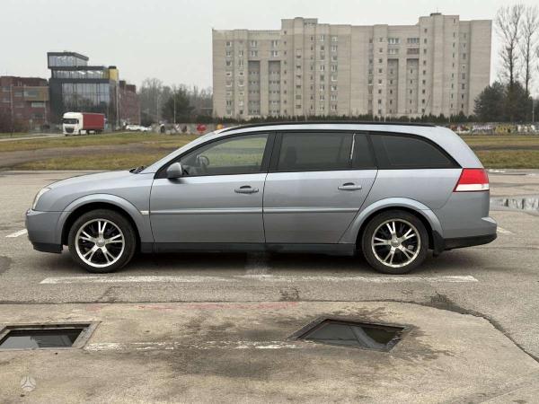Pelēks Opel Vectra 2004 Kauņa, ar dzinēja tilpumu 1.80 L un nobraukumu 341 tūkst. km par 1350 €, foto 2 vietnē AUTOMOTO.COM.LV