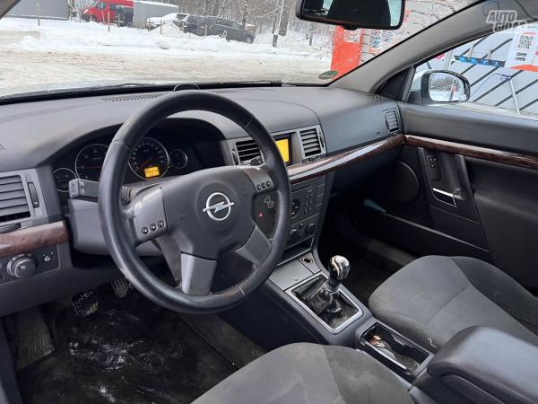 Pelēks Opel Vectra 2004 Viļņa, ar dzinēja tilpumu 1.90 L un nobraukumu 300 tūkst. km par 850 €, foto 8 vietnē AUTOMOTO.COM.LV