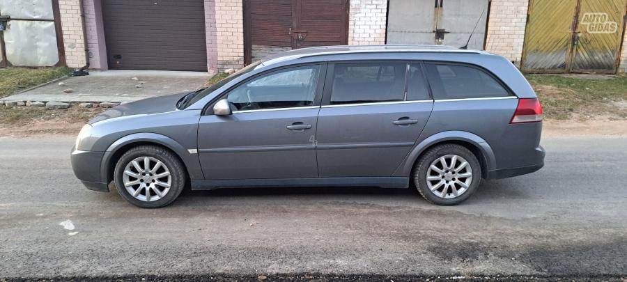 Pelēks Opel Vectra 2004 Druskininkai, ar dzinēja tilpumu 2.00 L un nobraukumu 400 tūkst. km par 550 €, foto 4 vietnē AUTOMOTO.COM.LV