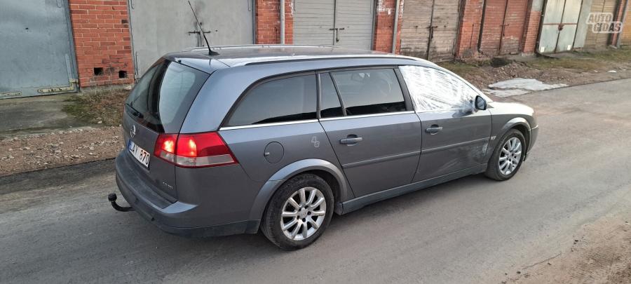 Pelēks Opel Vectra 2004 Druskininkai, ar dzinēja tilpumu 2.00 L un nobraukumu 400 tūkst. km par 550 €, foto 7 vietnē AUTOMOTO.COM.LV