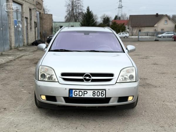 Grey Opel Vectra 2004 in Silute, with an engine capacity of 2.20 L and mileage of 325 thousand km for 999 €, photo 6 on AUTOMOTO.COM.LV