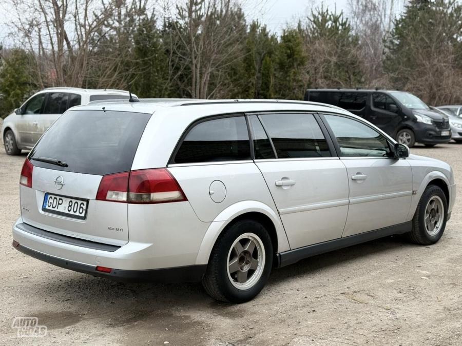 Pelēks Opel Vectra 2004 Šilutė, ar dzinēja tilpumu 2.20 L un nobraukumu 325 tūkst. km par 950 €, foto 6 vietnē AUTOMOTO.COM.LV