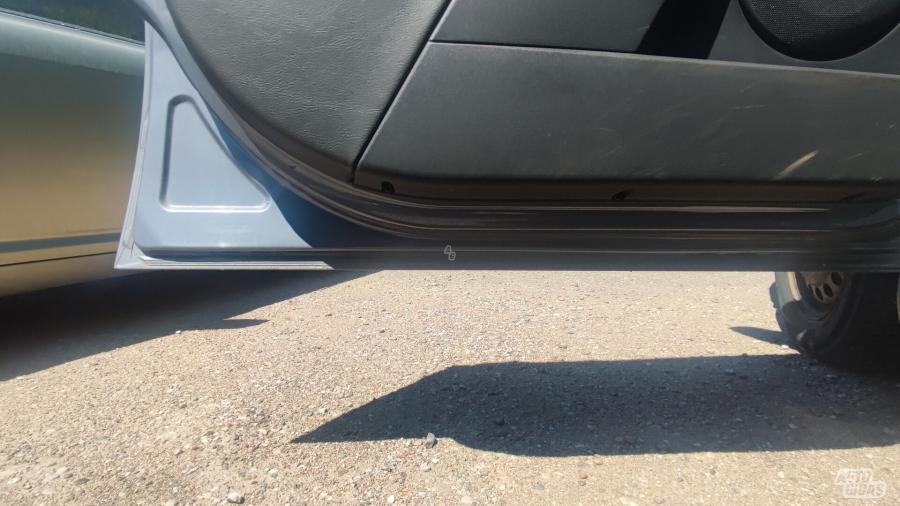 Grey Opel Vectra 2004 in Jurbarkas, with an engine capacity of 2.20 L and mileage of 372 thousand km for 500 €, photo 8 on AUTOMOTO.COM.LV