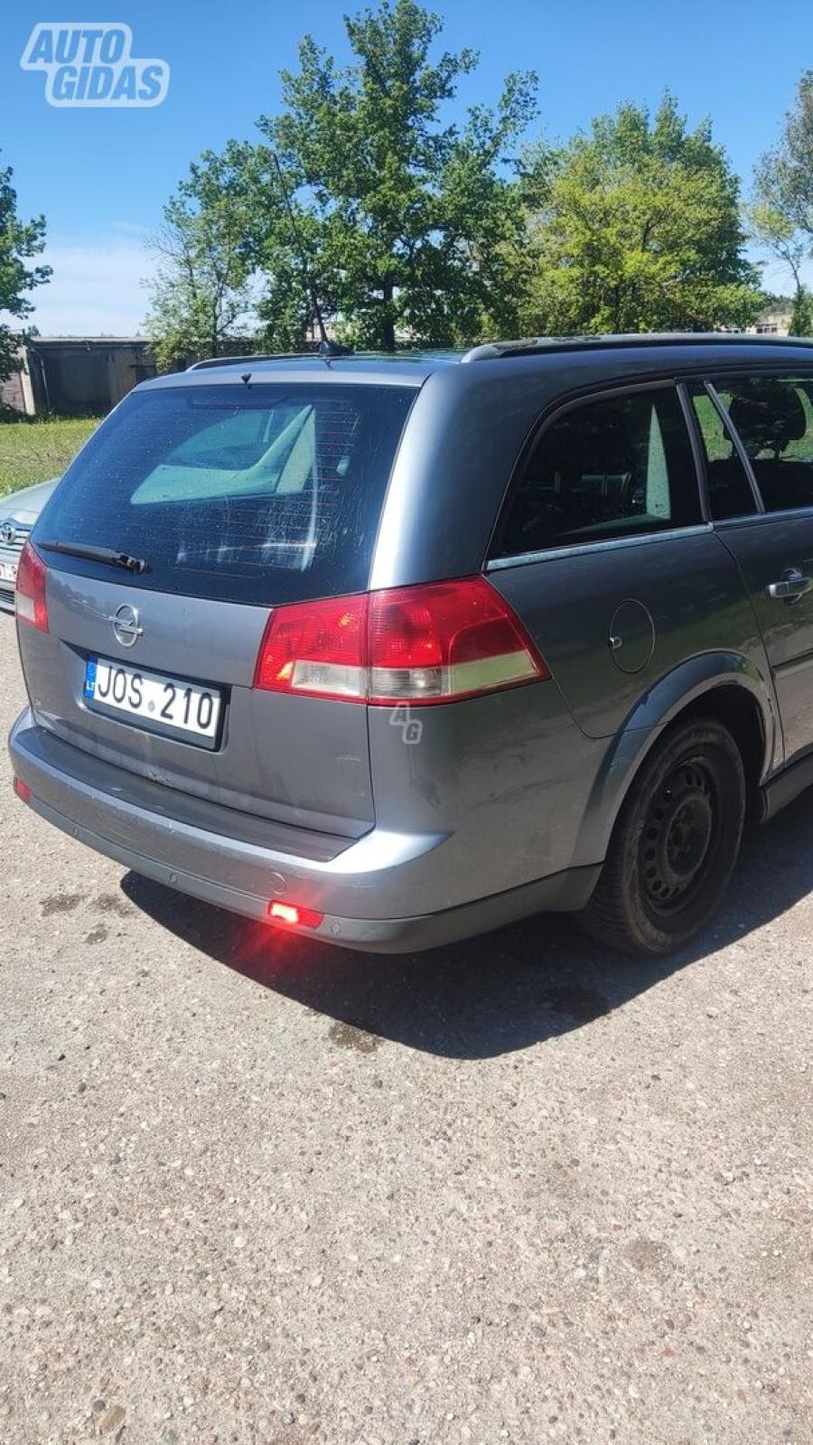 Grey Opel Vectra 2004 in Jurbarkas, with an engine capacity of 2.20 L and mileage of 372 thousand km for 500 €, photo 24 on AUTOMOTO.COM.LV