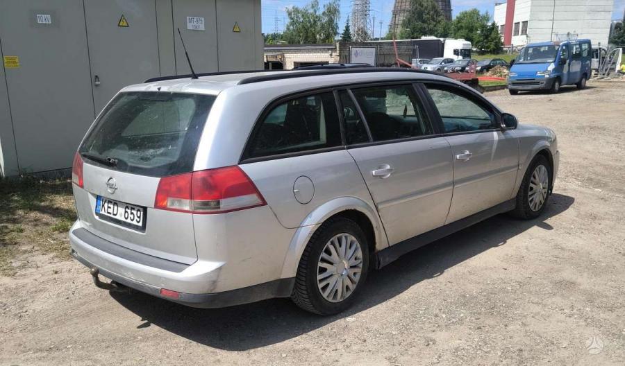 Pelēks Opel Vectra 2004 Kauņa, ar dzinēja tilpumu 1.91 L un nobraukumu 300 tūkst. km par 550 €, foto 7 vietnē AUTOMOTO.COM.LV