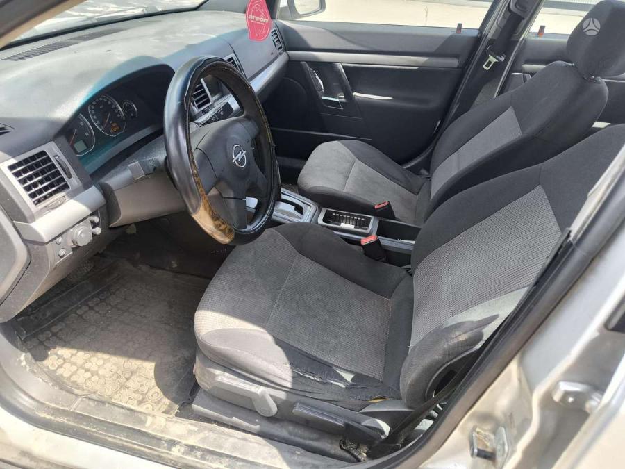 Pelēks Opel Vectra 2004 Kauņa, ar dzinēja tilpumu 1.91 L un nobraukumu 300 tūkst. km par 550 €, foto 13 vietnē AUTOMOTO.COM.LV