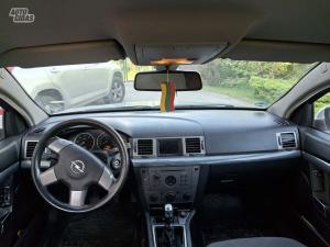 Pelēks Opel Vectra 2004 Šauļi, ar dzinēja tilpumu 1.90 L un nobraukumu 373 tūkst. km par 900 €, foto 5 vietnē AUTOMOTO.COM.LV
