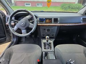 Pelēks Opel Vectra 2004 Rokiškis, ar dzinēja tilpumu 1.91 L un nobraukumu 3 tūkst. km par 890 €, foto 8 vietnē AUTOMOTO.COM.LV