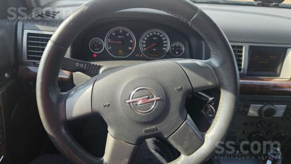 Pelēks Opel Vectra 2004 Saldus, ar dzinēja tilpumu 1.90 L un nobraukumu 397 tūkst. km par 1450 €, foto 6 vietnē AUTOMOTO.COM.LV