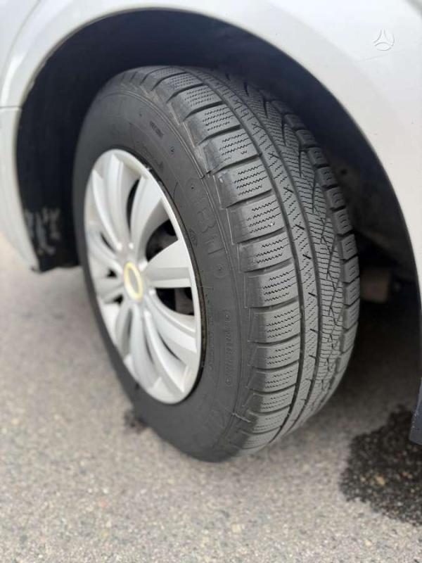 Grey Opel Vectra 2004 in Kaunas, with an engine capacity of 2.17 L and mileage of 375 thousand km for 1150 €, photo 10 on AUTOMOTO.COM.LV