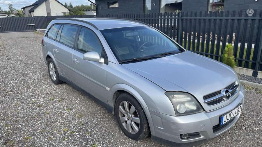 Pelēks Opel Vectra 2004 Panevēža, ar dzinēja tilpumu 1.91 L un nobraukumu 326 tūkst. km par 550 €, foto 5 vietnē AUTOMOTO.COM.LV