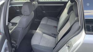 Pelēks Opel Vectra 2004 Panevēža, ar dzinēja tilpumu 1.91 L un nobraukumu 326 tūkst. km par 550 €, foto 7 vietnē AUTOMOTO.COM.LV