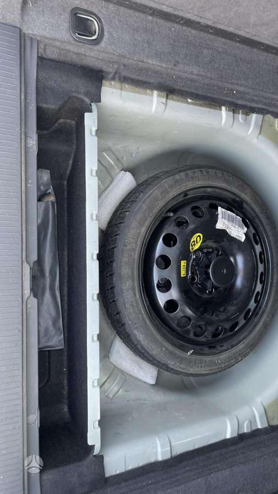 Pelēks Opel Vectra 2004 Panevēža, ar dzinēja tilpumu 1.91 L un nobraukumu 326 tūkst. km par 550 €, foto 10 vietnē AUTOMOTO.COM.LV