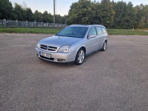 Grey Opel Vectra 2004 in Kaunas, with an engine capacity of 2.20 L and mileage of 307 thousand km for 1260 €, photo  on AUTOMOTO.COM.LV