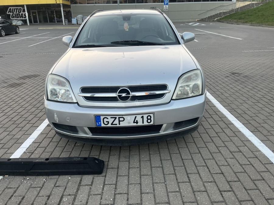 Grey Opel Vectra 2004 in Kaunas, with an engine capacity of 1.90 L and mileage of 430 thousand km for 700 €, photo 3 on AUTOMOTO.COM.LV
