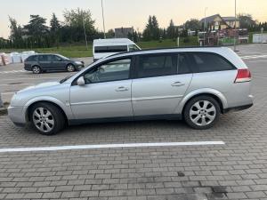 Grey Opel Vectra 2004 in Kaunas, with an engine capacity of 1.90 L and mileage of 430 thousand km for 700 €, photo 4 on AUTOMOTO.COM.LV