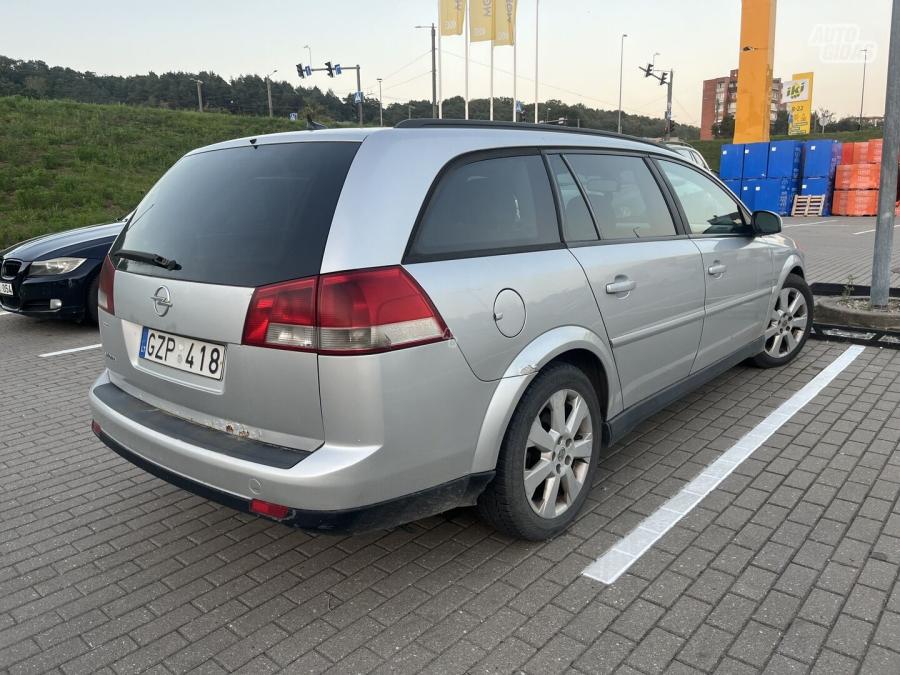 Grey Opel Vectra 2004 in Kaunas, with an engine capacity of 1.90 L and mileage of 430 thousand km for 700 €, photo 7 on AUTOMOTO.COM.LV