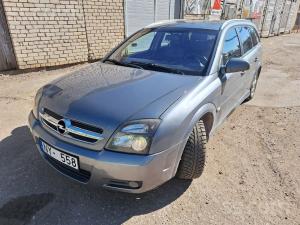 Grey Opel Vectra 2005 in Limbazi, with an engine capacity of 1.90 L and mileage of 382 thousand km for 600 €, photo 1 on AUTOMOTO.COM.LV