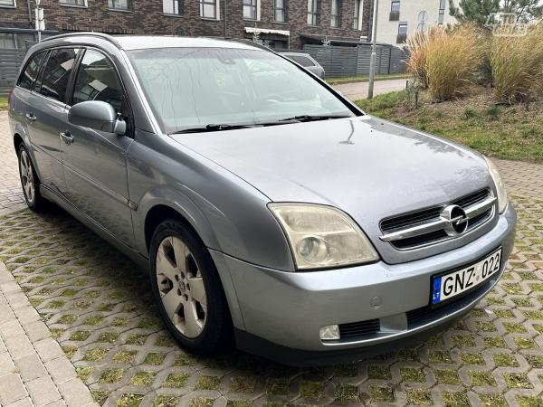 Grey Opel Vectra 2005 in Vilnius, with an engine capacity of 2.20 L and mileage of 0 thousand km for 1200 €, photo 2 on AUTOMOTO.COM.LV
