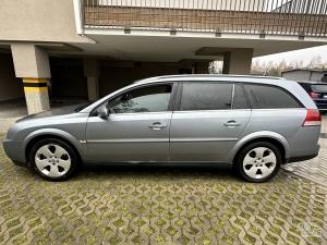 Grey Opel Vectra 2005 in Vilnius, with an engine capacity of 2.20 L and mileage of 0 thousand km for 1200 €, photo 6 on AUTOMOTO.COM.LV