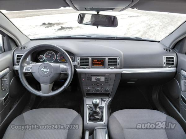 Pelēks Opel Vectra 2005 Paide, ar dzinēja tilpumu 1.90 L un nobraukumu 123 tūkst. km par 3500 €, foto 8 vietnē AUTOMOTO.COM.LV
