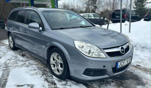 Grey Opel Vectra 2005 in Vilnius, with an engine capacity of 1.91 L and mileage of 250 thousand km for 1200 €, photo  on AUTOMOTO.COM.LV