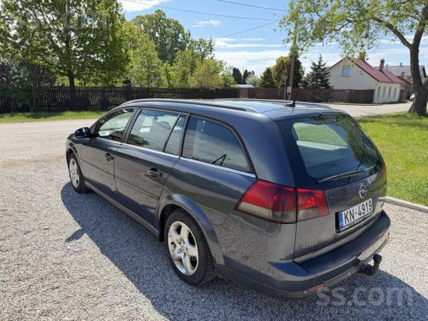 Pelēks Opel Vectra 2005 Ventspils, ar dzinēja tilpumu 1.90 L un nobraukumu 361 tūkst. km par 1300 €, foto 6 vietnē AUTOMOTO.COM.LV