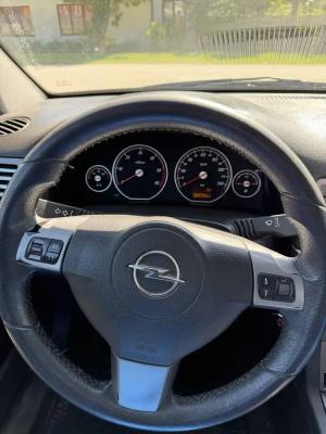 Pelēks Opel Vectra 2005 Ventspils, ar dzinēja tilpumu 1.90 L un nobraukumu 361 tūkst. km par 1300 €, foto 15 vietnē AUTOMOTO.COM.LV